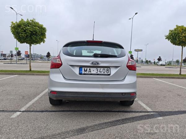 Pelēks Ford Focus 2013 Rīga, ar dzinēja tilpumu 1.60 L un nobraukumu 208 tūkst. km par 3350 €, foto 9 vietnē AUTOMOTO.COM.LV