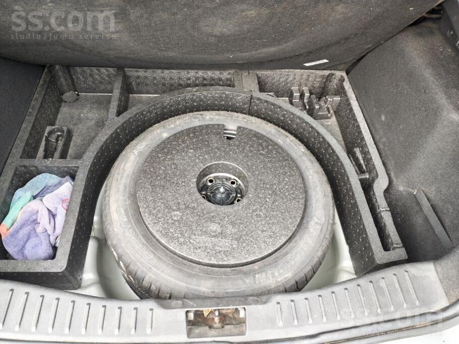Pelēks Ford Focus 2013 Rīga, ar dzinēja tilpumu 1.60 L un nobraukumu 208 tūkst. km par 3350 €, foto 12 vietnē AUTOMOTO.COM.LV
