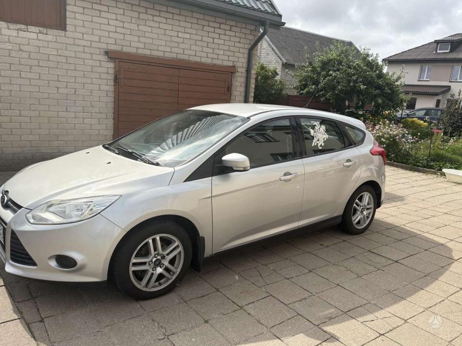 Pelēks Ford Focus 2013 Klaipėda, ar dzinēja tilpumu 1.60 L un nobraukumu 155 tūkst. km par 2800 €, foto 3 vietnē AUTOMOTO.COM.LV