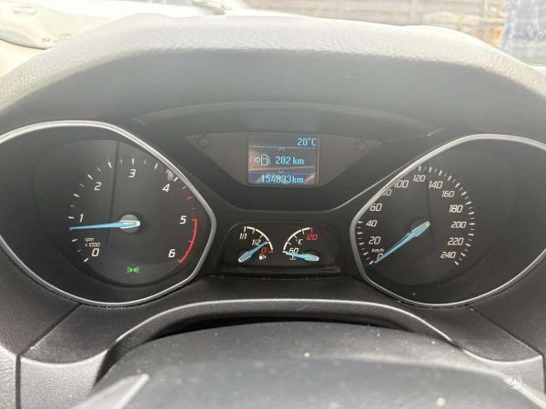 Pelēks Ford Focus 2013 Klaipėda, ar dzinēja tilpumu 1.60 L un nobraukumu 155 tūkst. km par 2800 €, foto 4 vietnē AUTOMOTO.COM.LV