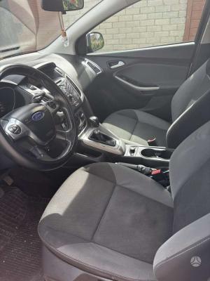 Pelēks Ford Focus 2013 Klaipėda, ar dzinēja tilpumu 1.60 L un nobraukumu 155 tūkst. km par 2800 €, foto 6 vietnē AUTOMOTO.COM.LV