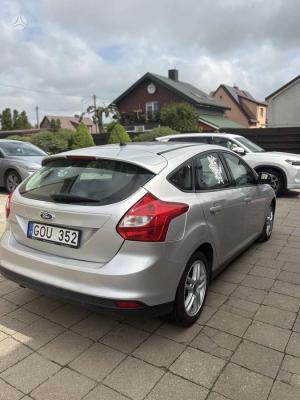 Pelēks Ford Focus 2013 Klaipėda, ar dzinēja tilpumu 1.60 L un nobraukumu 155 tūkst. km par 2800 €, foto 9 vietnē AUTOMOTO.COM.LV