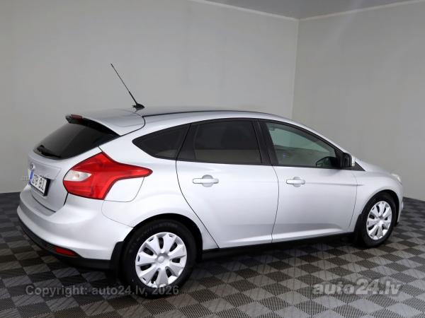 Pelēks Ford Focus 2013 Tallina, ar dzinēja tilpumu 1.60 L un nobraukumu 268 tūkst. km par 1699 €, foto 3 vietnē AUTOMOTO.COM.LV