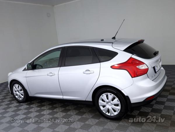 Pelēks Ford Focus 2013 Tallina, ar dzinēja tilpumu 1.60 L un nobraukumu 268 tūkst. km par 1699 €, foto 4 vietnē AUTOMOTO.COM.LV