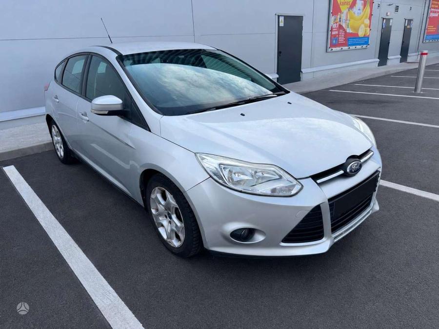 Pelēks Ford Focus 2013 Kauņa, ar dzinēja tilpumu 1.60 L un nobraukumu 284 tūkst. km par 2250 €, foto 1 vietnē AUTOMOTO.COM.LV