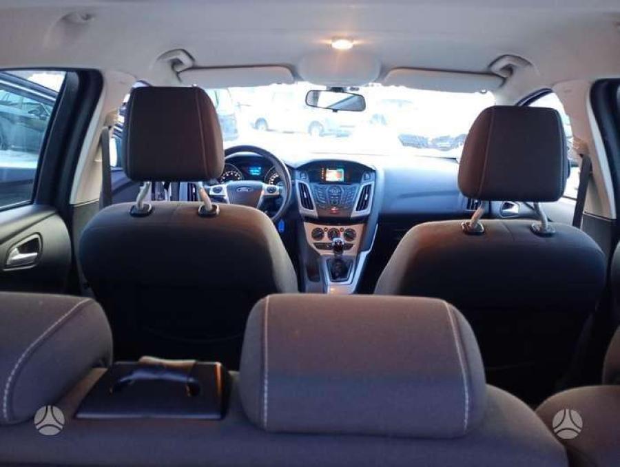 Grey Ford Focus 2013 in Utena, with an engine capacity of 1.00 L and mileage of 145 thousand km for 2500 €, photo 16 on AUTOMOTO.COM.LV