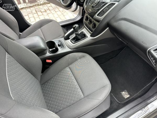 Pelēks Ford Focus 2013 Prienai, ar dzinēja tilpumu 1.00 L un nobraukumu 200 tūkst. km par 3100 €, foto 9 vietnē AUTOMOTO.COM.LV