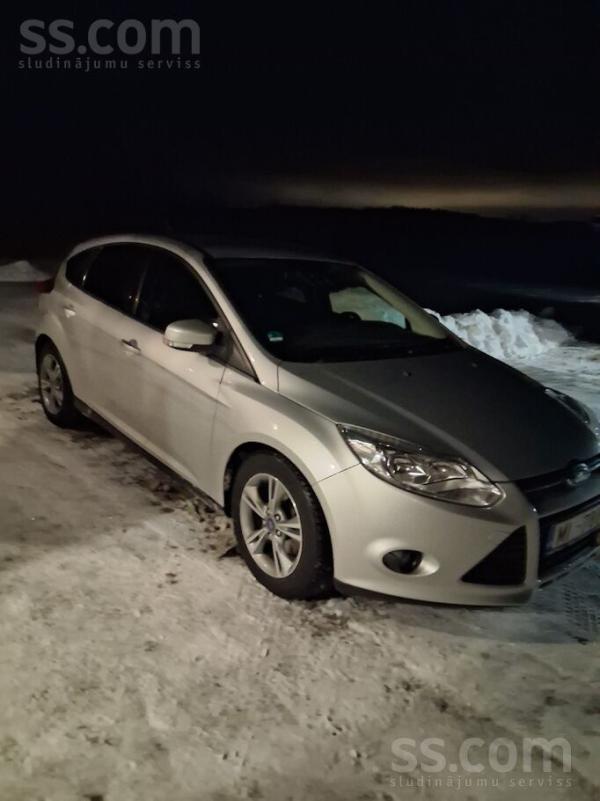 Pelēks Ford Focus 2013 Kuldīga, ar dzinēja tilpumu 1.60 L un nobraukumu 250 tūkst. km par 4200 €, foto 1 vietnē AUTOMOTO.COM.LV