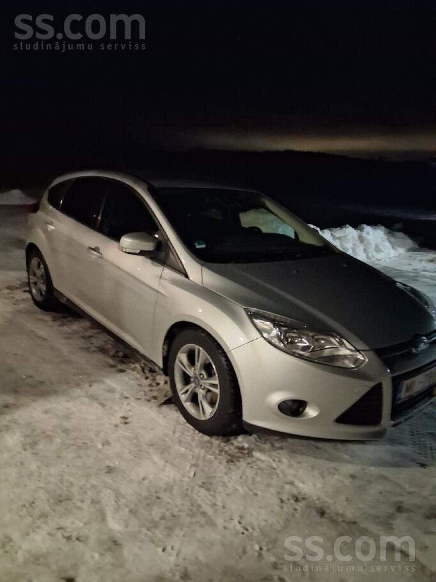 Pelēks Ford Focus 2013 Kuldīga, ar dzinēja tilpumu 1.60 L un nobraukumu 250 tūkst. km par 4200 €, foto 1 vietnē AUTOMOTO.COM.LV