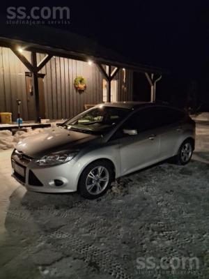 Pelēks Ford Focus 2013 Kuldīga, ar dzinēja tilpumu 1.60 L un nobraukumu 250 tūkst. km par 4200 €, foto 3 vietnē AUTOMOTO.COM.LV