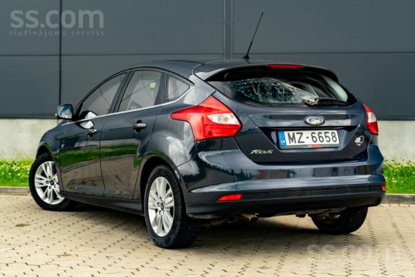 Grey Ford Focus 2014 in Riga, with an engine capacity of 1.60 L and mileage of 219 thousand km for 4990 €, photo 4 on AUTOMOTO.COM.LV