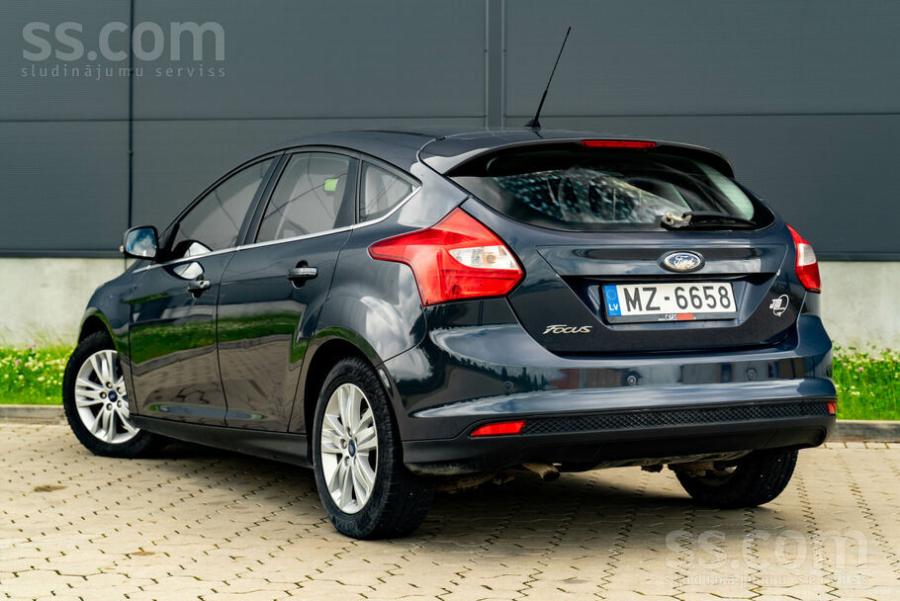 Grey Ford Focus 2014 in Riga, with an engine capacity of 1.60 L and mileage of 219 thousand km for 2250 €, photo 4 on AUTOMOTO.COM.LV