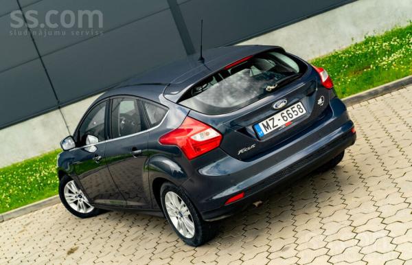 Grey Ford Focus 2014 in Riga, with an engine capacity of 1.60 L and mileage of 219 thousand km for 4990 €, photo 5 on AUTOMOTO.COM.LV