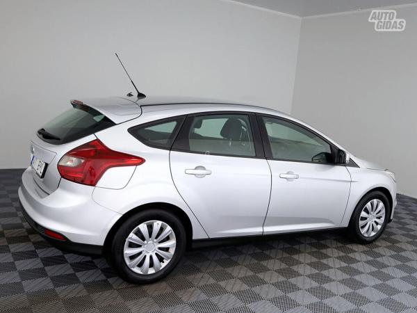 Pelēks Ford Focus 2014 Tallina, ar dzinēja tilpumu 1.60 L un nobraukumu 286 tūkst. km par 2599 €, foto 3 vietnē AUTOMOTO.COM.LV