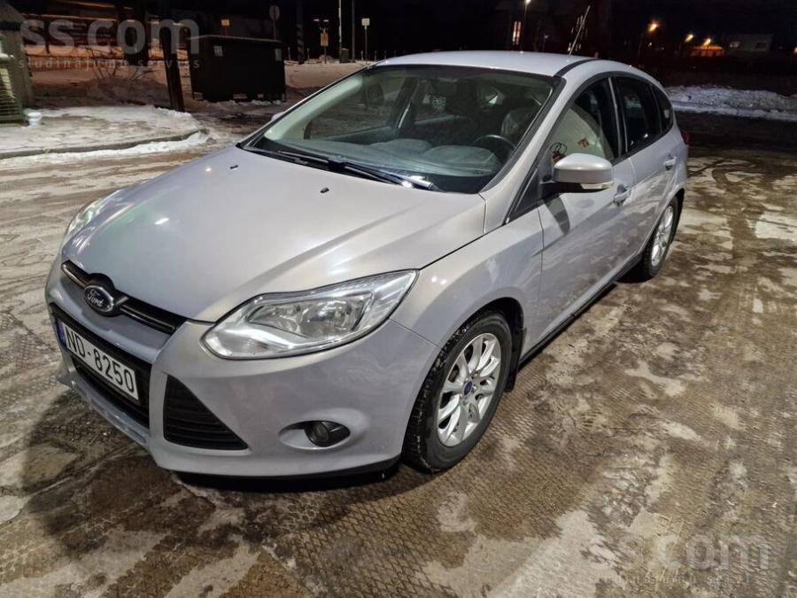 Grey Ford Focus 2014 in Riga, with an engine capacity of 1.60 L and mileage of 0 thousand km for 4970 €, photo 4 on AUTOMOTO.COM.LV