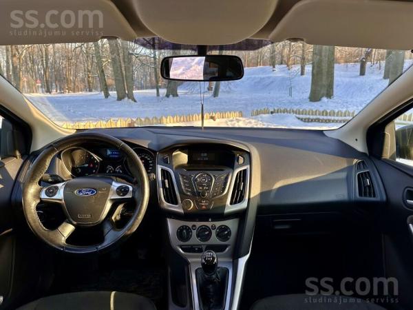 Pelēks Ford Focus 2014 Bauska, ar dzinēja tilpumu 1.60 L un nobraukumu 197 tūkst. km par 3400 €, foto 5 vietnē AUTOMOTO.COM.LV