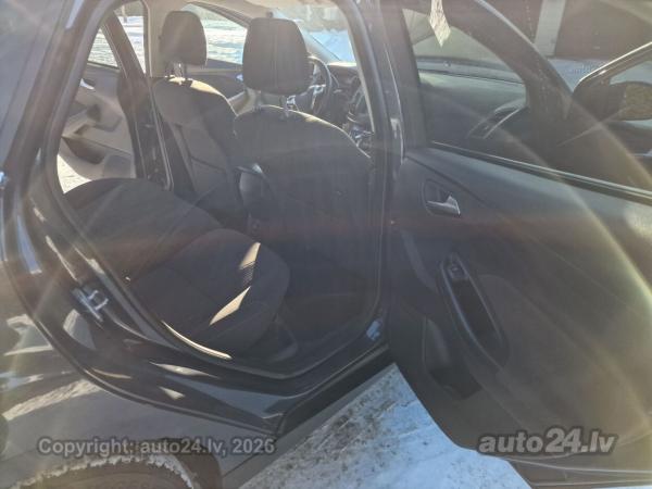 Серый Форд Фокус 2014 в Таллин, объемом двигателя 1.60 л и пробегом 116 тыс. км за 4400 €, фото 6 на AUTOMOTO.COM.LV