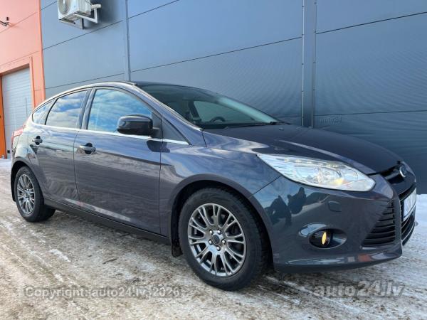 Grey Ford Focus 2014 in Kuressaare, with an engine capacity of 1.60 L and mileage of 117 thousand km for 6490 €, photo 3 on AUTOMOTO.COM.LV