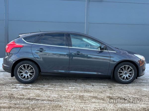 Grey Ford Focus 2014 in Kuressaare, with an engine capacity of 1.60 L and mileage of 117 thousand km for 6490 €, photo 7 on AUTOMOTO.COM.LV