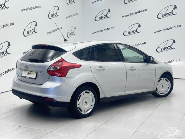 Pelēks Ford Focus 2014 Avižieniai, ar dzinēja tilpumu 1.60 L un nobraukumu 185 tūkst. km par 3100 €, foto 2 vietnē AUTOMOTO.COM.LV