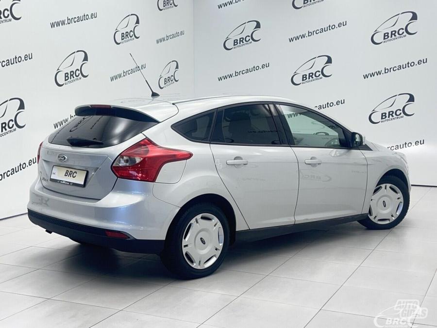 Grey Ford Focus 2014 in Avizieniai, with an engine capacity of 1.60 L and mileage of 185 thousand km for 3100 €, photo 2 on AUTOMOTO.COM.LV