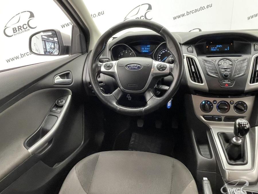 Grey Ford Focus 2014 in Avizieniai, with an engine capacity of 1.60 L and mileage of 185 thousand km for 3100 €, photo 3 on AUTOMOTO.COM.LV