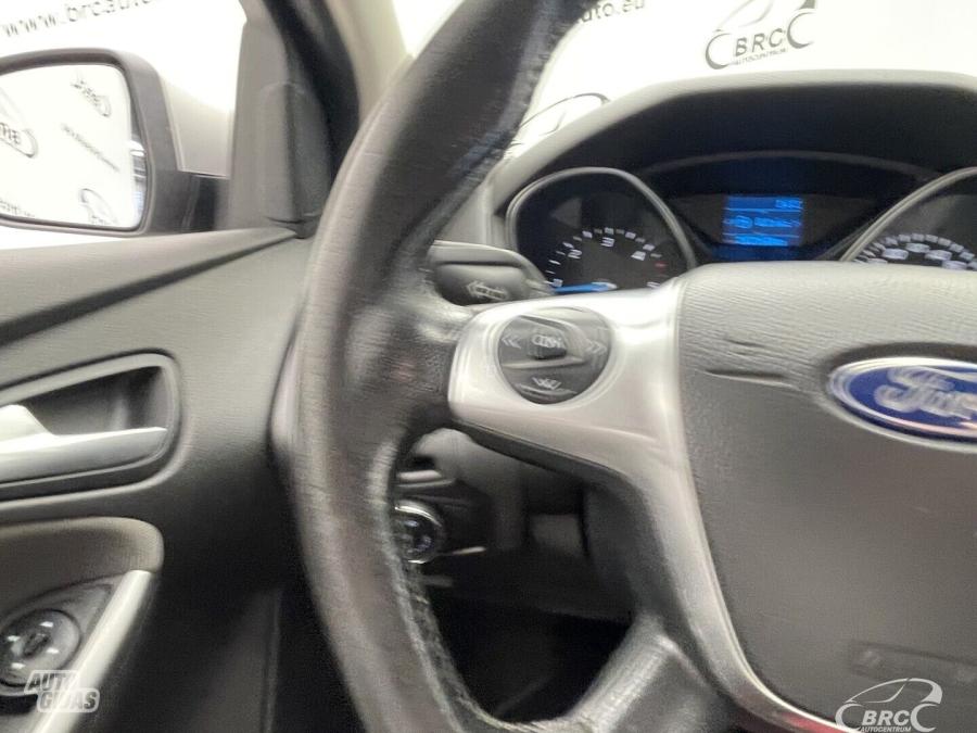 Grey Ford Focus 2014 in Avizieniai, with an engine capacity of 1.60 L and mileage of 185 thousand km for 3100 €, photo 29 on AUTOMOTO.COM.LV