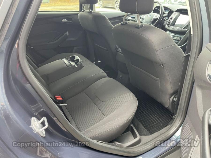 Grey Ford Focus 2014 in Kuressaare, with an engine capacity of 1.60 L and mileage of 117 thousand km for 6490 €, photo 12 on AUTOMOTO.COM.LV