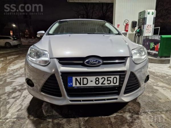 Grey Ford Focus 2014 in Riga, with an engine capacity of 1.60 L and mileage of 154 thousand km for 4370 €, photo 3 on AUTOMOTO.COM.LV