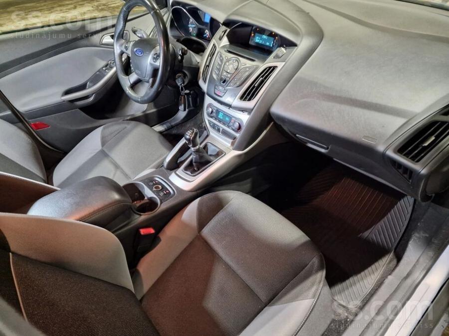 Pelēks Ford Focus 2014 Rīga, ar dzinēja tilpumu 1.60 L un nobraukumu 154 tūkst. km par 4370 €, foto 14 vietnē AUTOMOTO.COM.LV