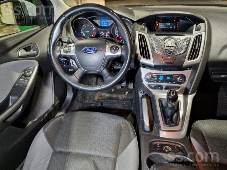 Pelēks Ford Focus 2014 Rīga, ar dzinēja tilpumu 1.60 L un nobraukumu 154 tūkst. km par 4370 €, foto 15 vietnē AUTOMOTO.COM.LV