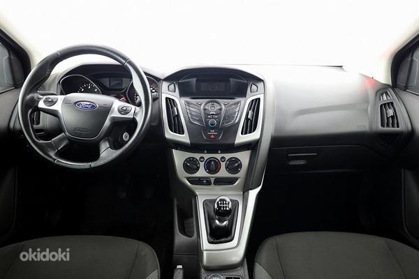 Pelēks Ford Focus 2014 Tallina, ar dzinēja tilpumu 1.60 L un nobraukumu 286 tūkst. km par 2299 €, foto 5 vietnē AUTOMOTO.COM.LV
