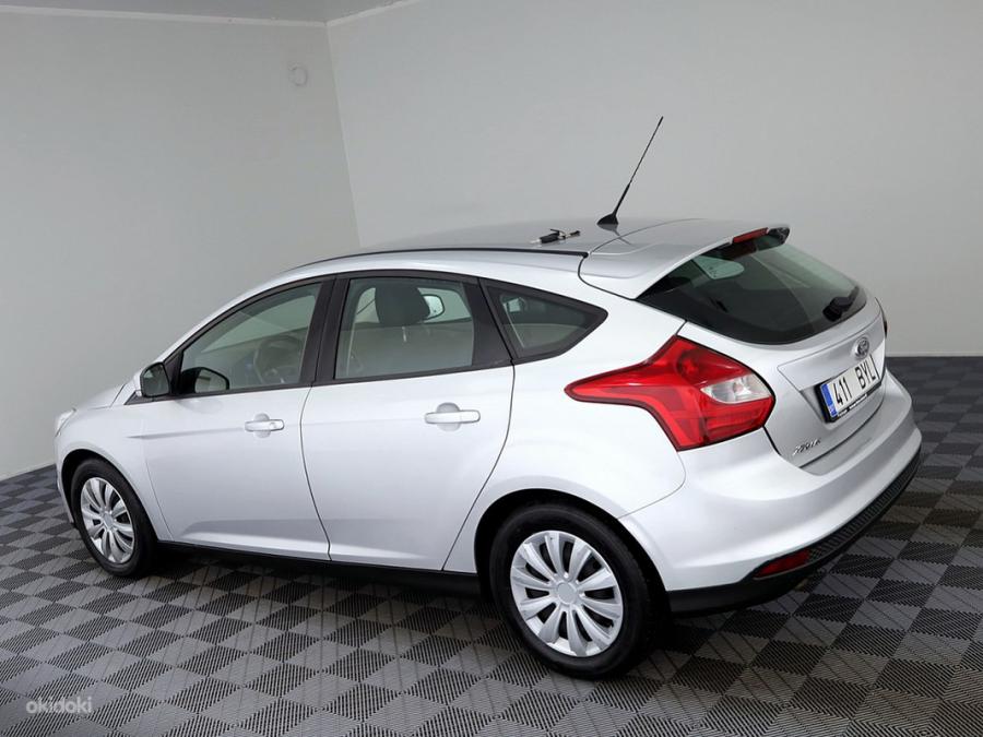 Pelēks Ford Focus 2014 Tallina, ar dzinēja tilpumu 1.60 L un nobraukumu 286 tūkst. km par 2299 €, foto 12 vietnē AUTOMOTO.COM.LV