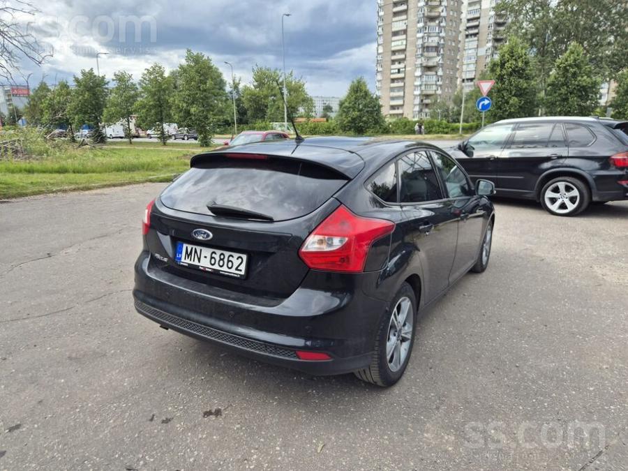 Grey Ford Focus 2014 in Riga, with an engine capacity of 1.60 L and mileage of 203 thousand km for 3890 €, photo 6 on AUTOMOTO.COM.LV