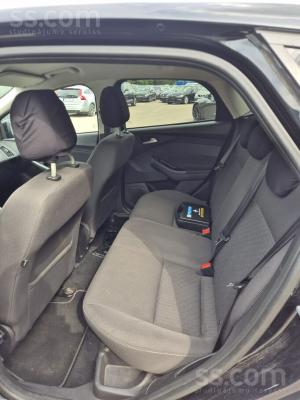 Grey Ford Focus 2014 in Riga, with an engine capacity of 1.60 L and mileage of 203 thousand km for 3890 €, photo 10 on AUTOMOTO.COM.LV