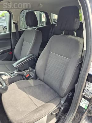 Grey Ford Focus 2014 in Riga, with an engine capacity of 1.60 L and mileage of 203 thousand km for 3890 €, photo 13 on AUTOMOTO.COM.LV