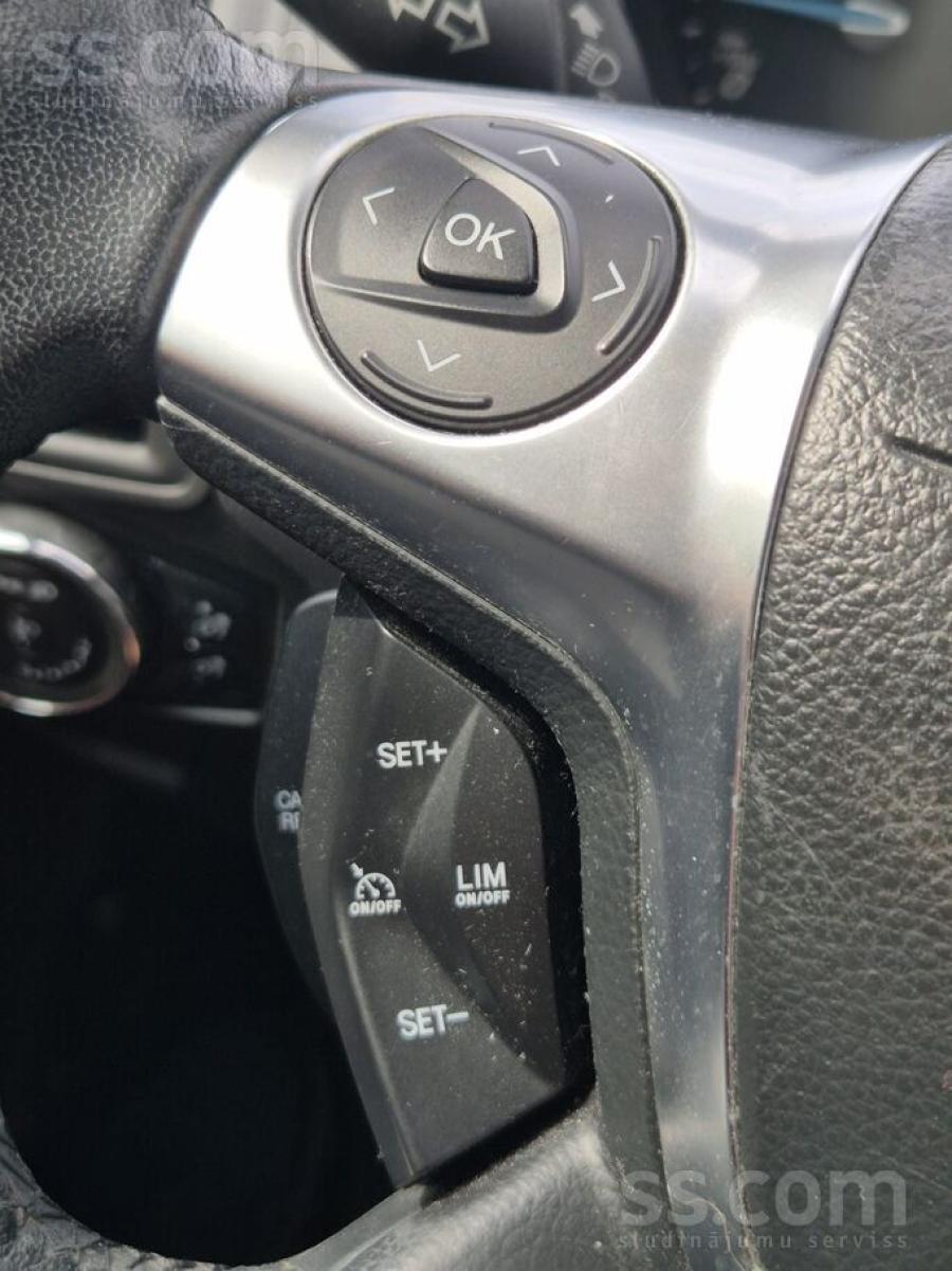 Grey Ford Focus 2014 in Riga, with an engine capacity of 1.60 L and mileage of 203 thousand km for 3890 €, photo 16 on AUTOMOTO.COM.LV