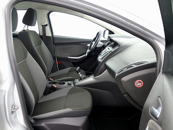 Grey Ford Focus 2014 in Tallinn, with an engine capacity of 1.60 L and mileage of 286 thousand km for 2199 €, photo 6 on AUTOMOTO.COM.LV