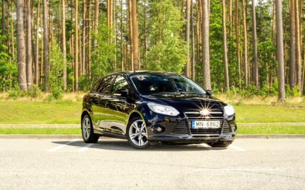 Pelēks Ford Focus 2014 Rīga, ar dzinēja tilpumu 1.60 L un nobraukumu 203 tūkst. km par 3890 €, foto 2 vietnē AUTOMOTO.COM.LV