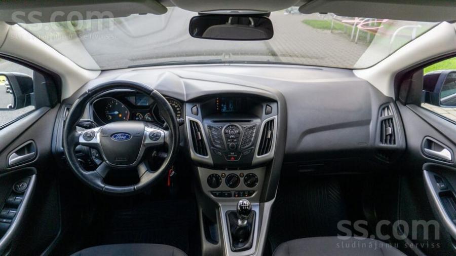 Pelēks Ford Focus 2014 Rīga, ar dzinēja tilpumu 1.60 L un nobraukumu 203 tūkst. km par 3890 €, foto 13 vietnē AUTOMOTO.COM.LV