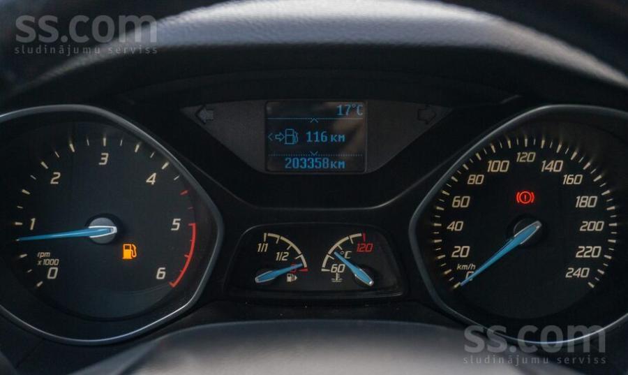 Pelēks Ford Focus 2014 Rīga, ar dzinēja tilpumu 1.60 L un nobraukumu 203 tūkst. km par 3890 €, foto 20 vietnē AUTOMOTO.COM.LV