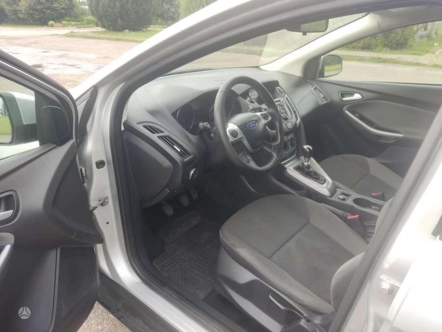 Grey Ford Focus 2014 in Panevezys, with an engine capacity of 1.56 L and mileage of 177 thousand km for 1990 €, photo 13 on AUTOMOTO.COM.LV