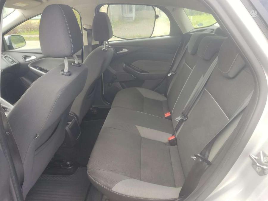Grey Ford Focus 2014 in Panevezys, with an engine capacity of 1.56 L and mileage of 177 thousand km for 1990 €, photo 14 on AUTOMOTO.COM.LV