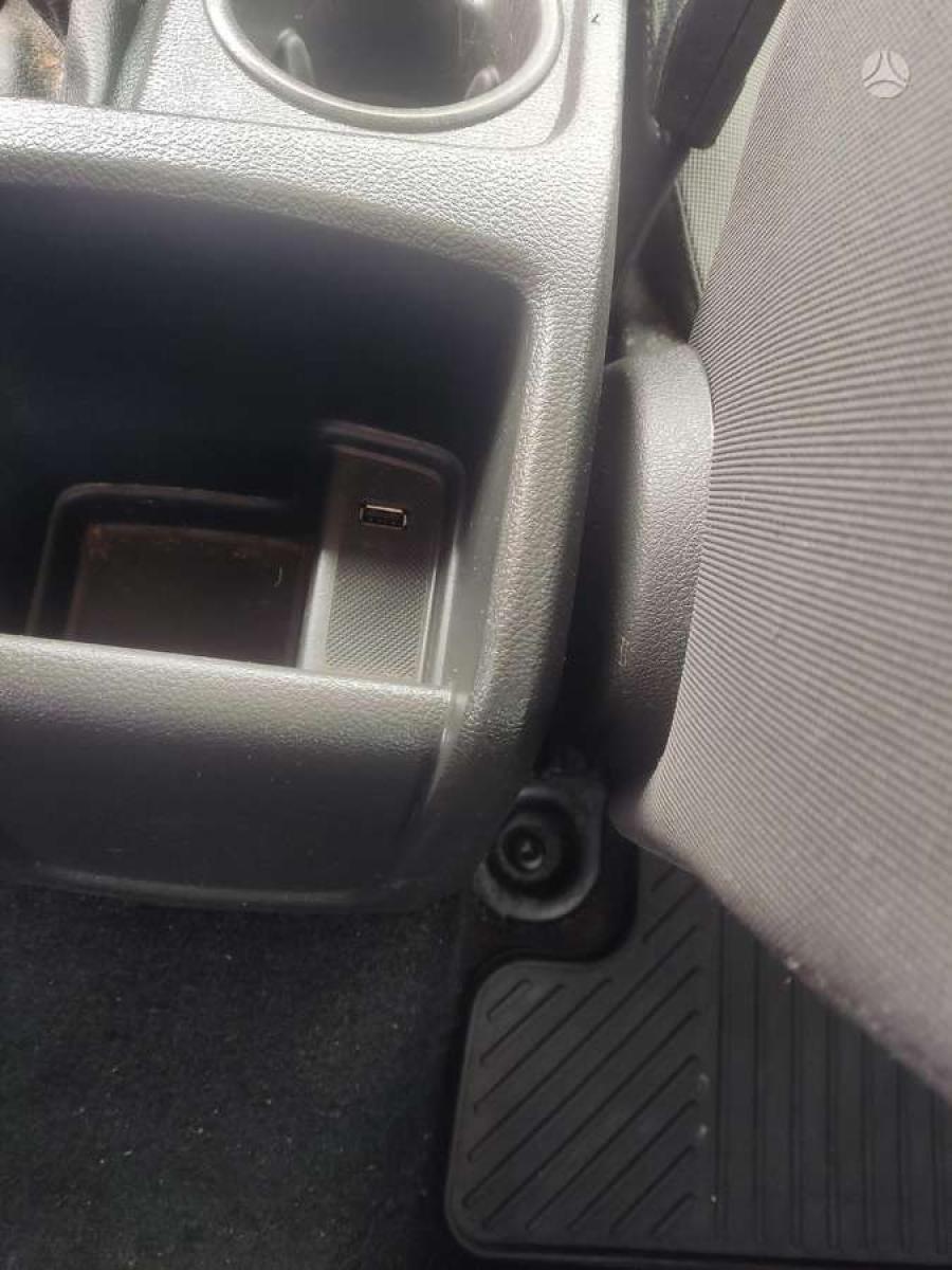Grey Ford Focus 2014 in Panevezys, with an engine capacity of 1.56 L and mileage of 177 thousand km for 1990 €, photo 15 on AUTOMOTO.COM.LV