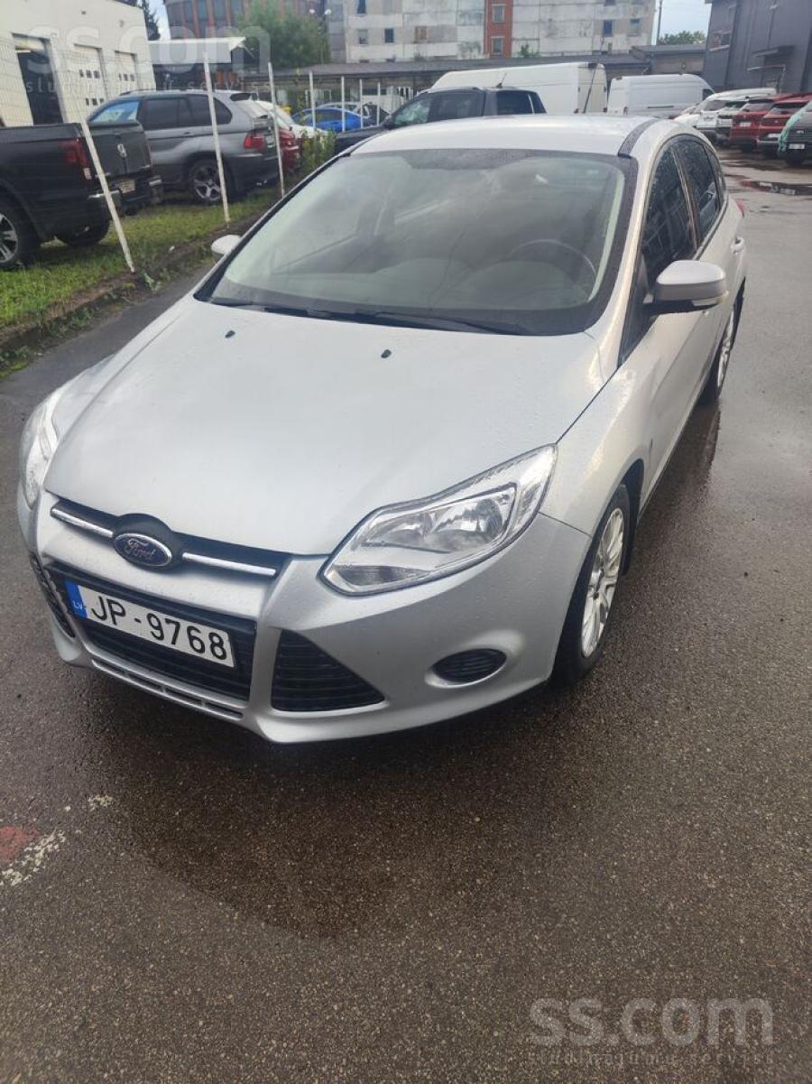 Grey Ford Focus 2014 in Riga, with an engine capacity of 1.60 L and mileage of 146 thousand km for 4200 €, photo 4 on AUTOMOTO.COM.LV