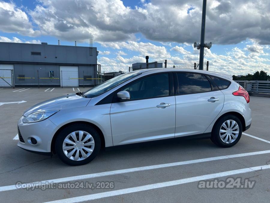 Pelēks Ford Focus 2014 Pērnava, ar dzinēja tilpumu 1.60 L un nobraukumu 173 tūkst. km par 3300 €, foto 4 vietnē AUTOMOTO.COM.LV