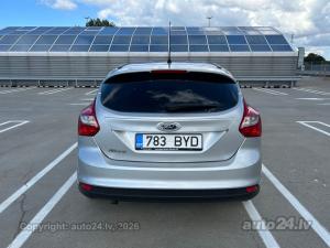 Pelēks Ford Focus 2014 Pērnava, ar dzinēja tilpumu 1.60 L un nobraukumu 173 tūkst. km par 3300 €, foto 7 vietnē AUTOMOTO.COM.LV