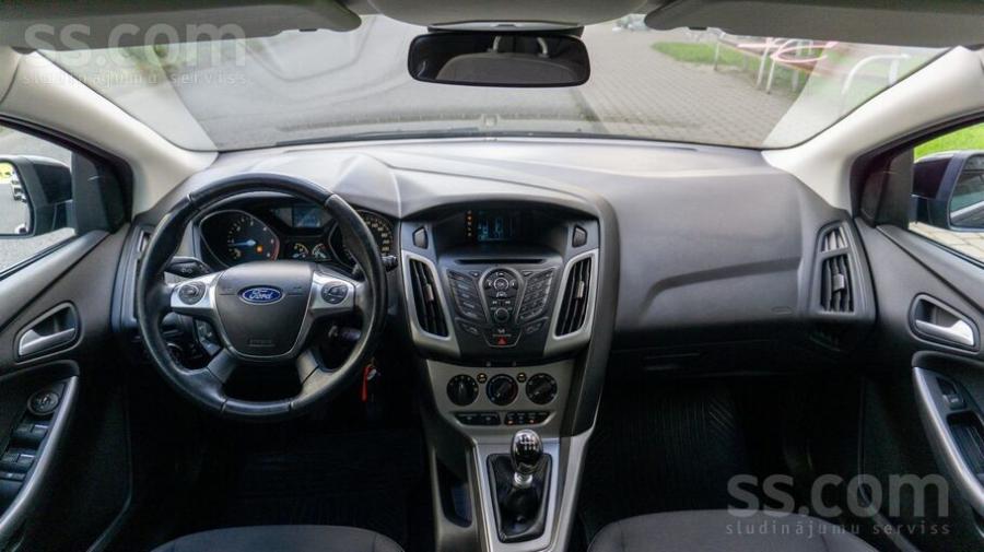 Grey Ford Focus 2014 in Riga, with an engine capacity of 1.60 L and mileage of 203 thousand km for 3190 €, photo 12 on AUTOMOTO.COM.LV