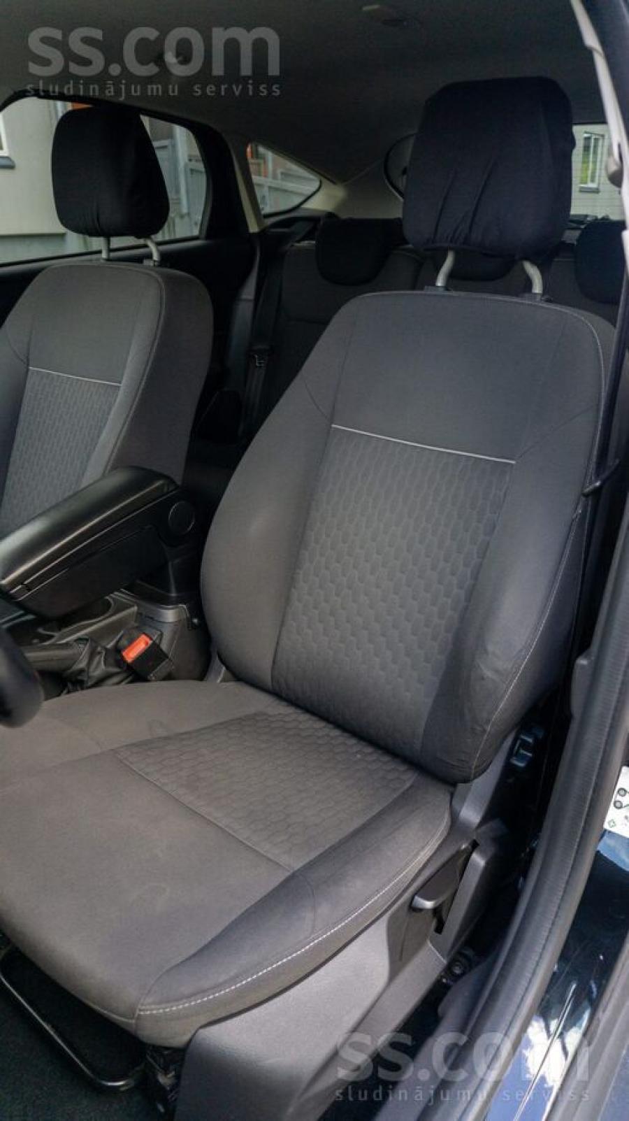 Grey Ford Focus 2014 in Riga, with an engine capacity of 1.60 L and mileage of 203 thousand km for 3190 €, photo 24 on AUTOMOTO.COM.LV
