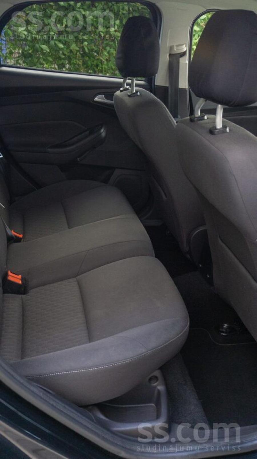 Grey Ford Focus 2014 in Riga, with an engine capacity of 1.60 L and mileage of 203 thousand km for 3190 €, photo 26 on AUTOMOTO.COM.LV